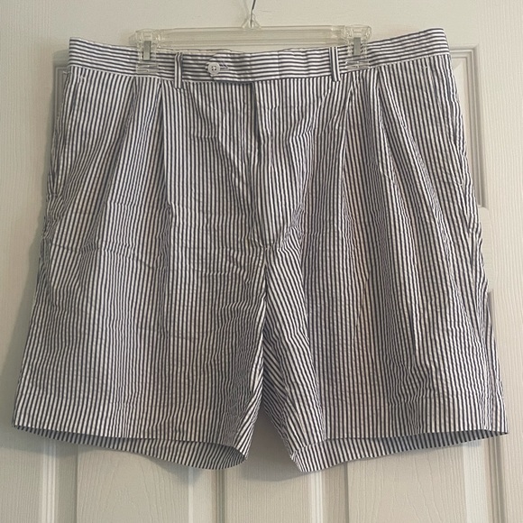 Berle | Shorts | Berle Pleated Seersucker Mens Shorts Navy Stripe Size ...